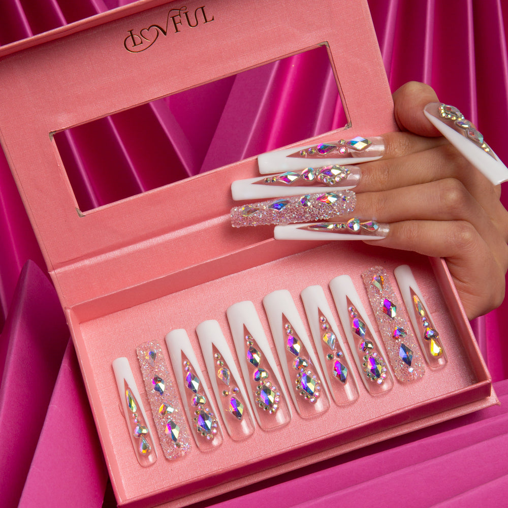 Lovful: Your Go-To for Exquisite Handmade Nail Designs