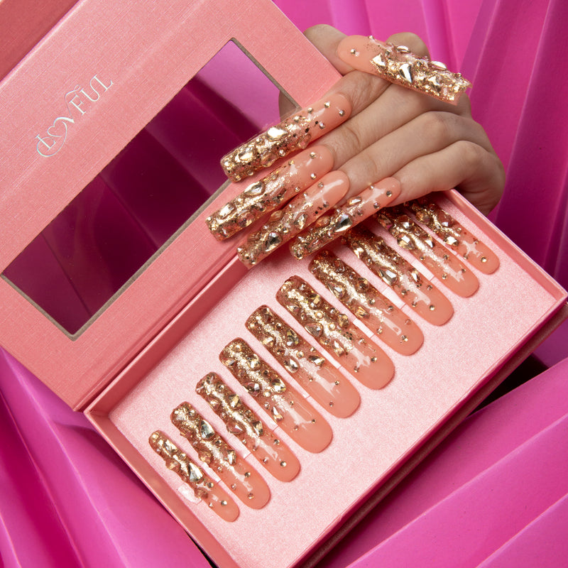 Lovful: Your Go-To for Exquisite Handmade Nail Designs